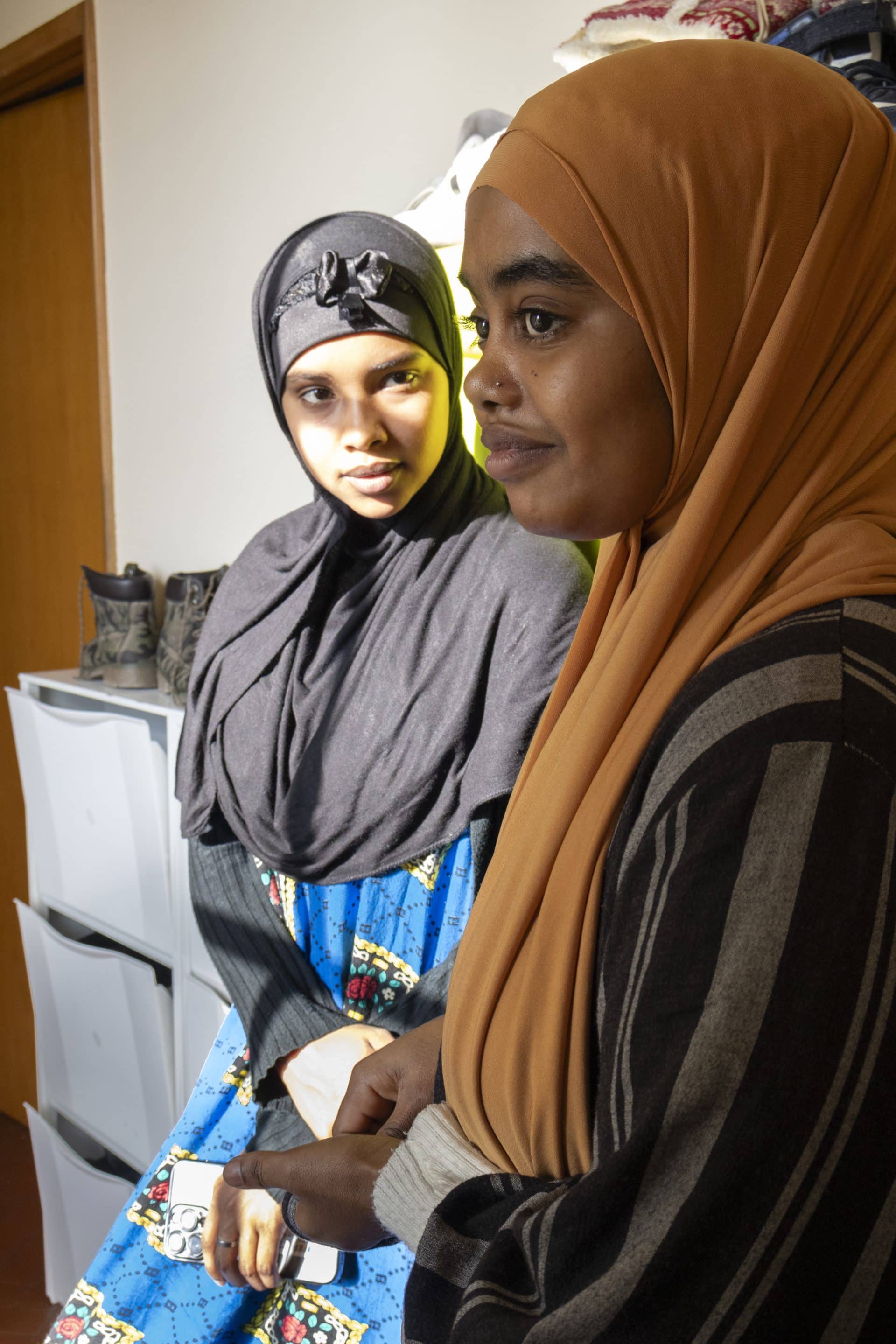 La nuova vita di Jamila e Shugoofa in fuga dal regime dei Talebani | Left